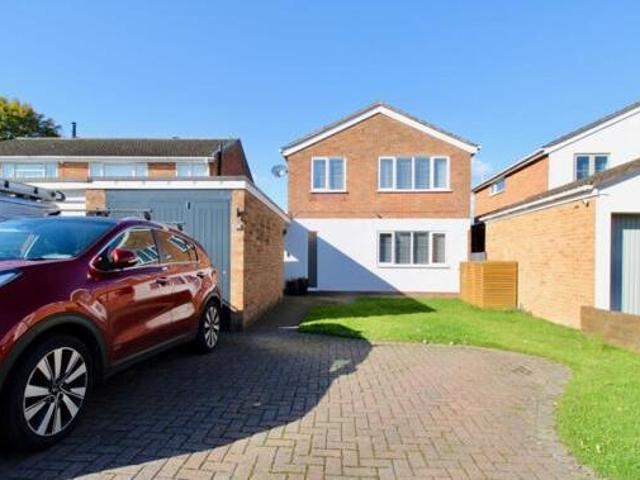 Fleckney, Western Avenue, Leicester, 3 Bedroom Detached