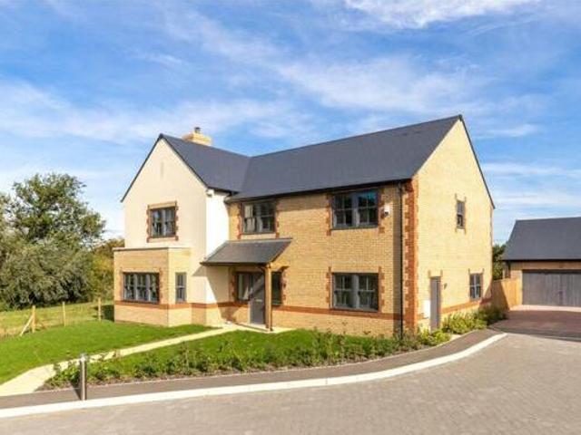 Flecks Drive, Shin Cum Wendy, 5 Bedroom Detached