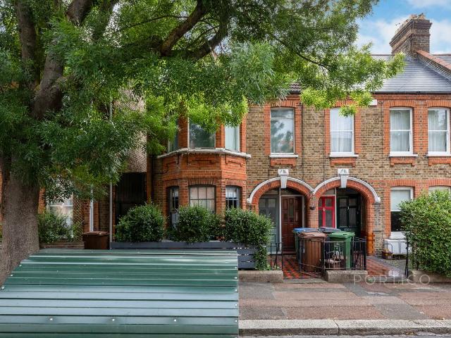 Fleeming Road, London E17, 2 bed flat to rent, £1,950 pcm | PrimeLocation