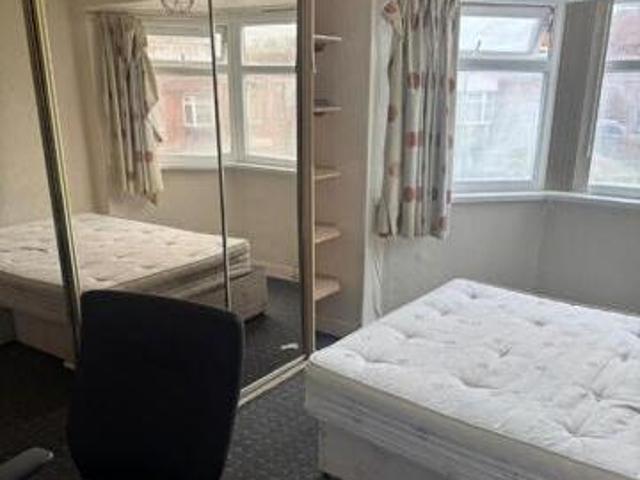 Fleet Lane, Bradford, 1 Bedroom Terraced