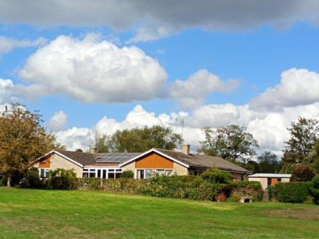 Fleet Lane,twyning, 5 Bedroom Bungalow
