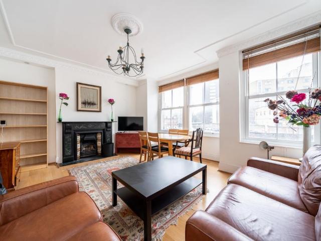 Fleet Road London NW3 1 bed flat to rent £2,300 pcm £531 pw