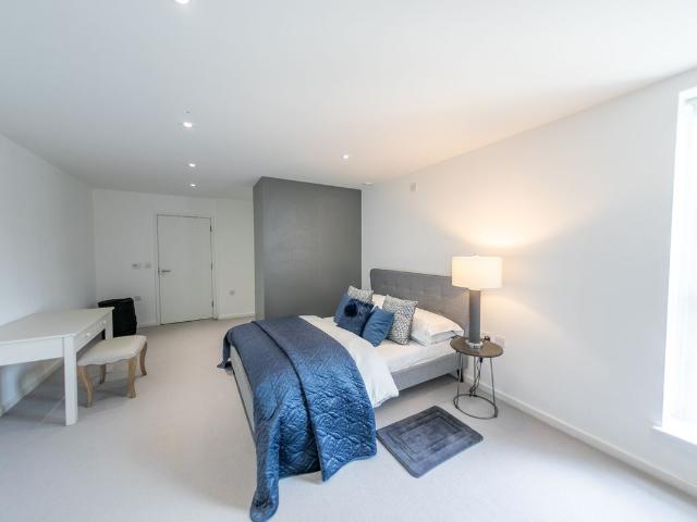 Fleet Street, City Centre, Brighton BN1, 2 bed flat to rent, £1,895 pcm | PrimeLocation