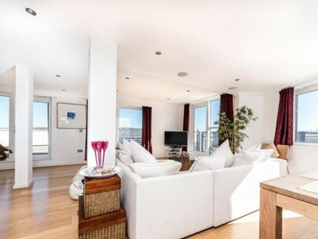 Fleet Street, Brighton, 3 Bedroom Flat