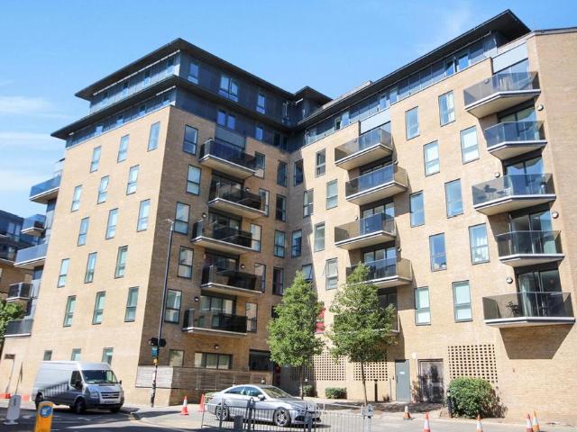 Fleet Street, Brighton 1 bed flat to rent £1,700 pcm £392 pw