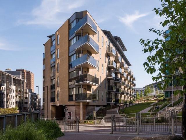 Fleet Street, Brighton BN1, 1 bed flat to rent, £1,600 pcm | PrimeLocation