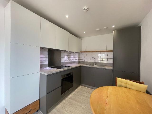 Fleet Street, Brighton BN1, 1 bed flat to rent, £1,600 pcm | PrimeLocation