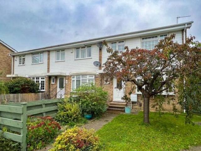 Fleetside, West Molesey, 3 Bedroom End