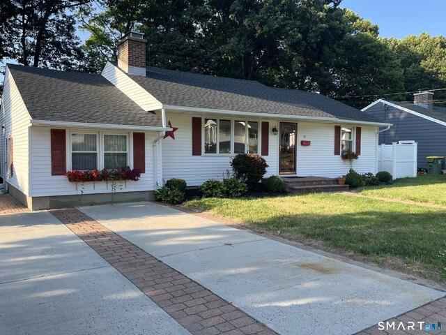Fleetwood Dr, Waterbury, Home For Sale
