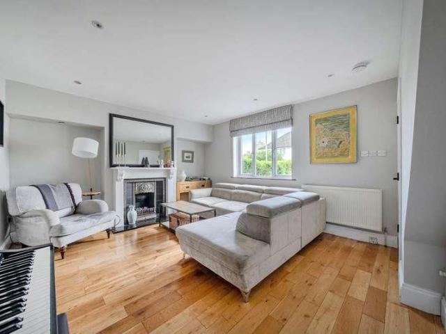Fleetwood Road, Kingston Upon Thames, KT1