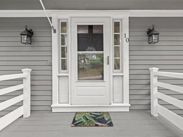 Flint Locke Dr, Duxbury, Home For Sale