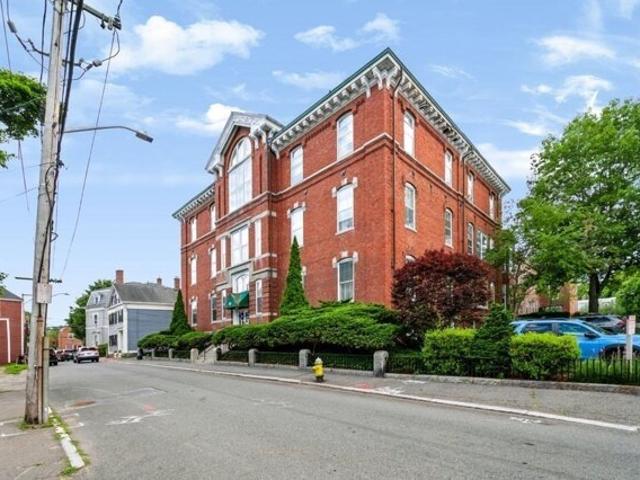 Flint St Apt,salem, Condo For Sale