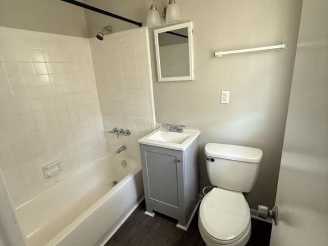 Flint Street Apartments 1 Bedroom Apartment for Rent at 3700 Flint St, Greensboro, NC 27405 Spicewood
