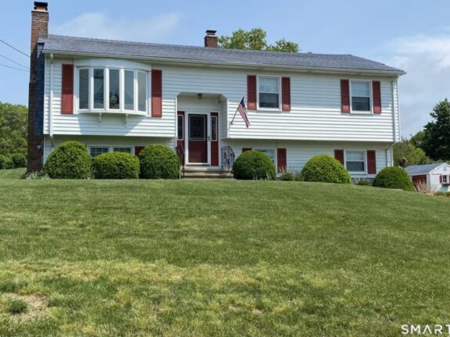 Flintlock Rd, North Haven, Home For Sale