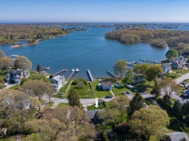 Flintstone Rd, Narragansett, Home For Sale