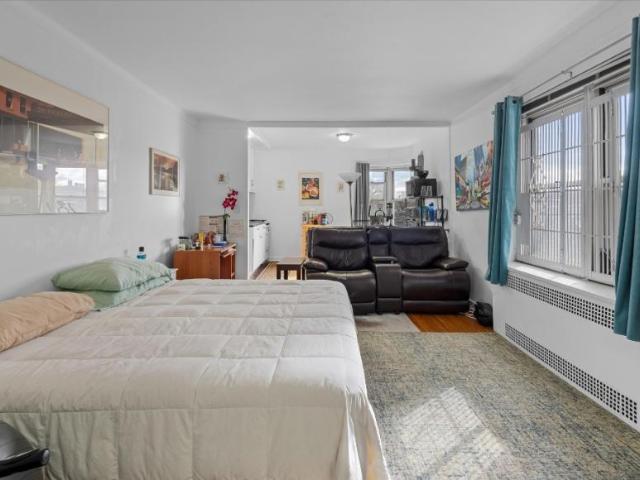 Flushing NY 11372 88683806