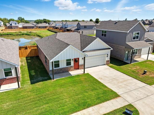 Flyway Crossings 3 Bedroom Home for Rent at 17450 E 41st St, Tulsa, OK 74134