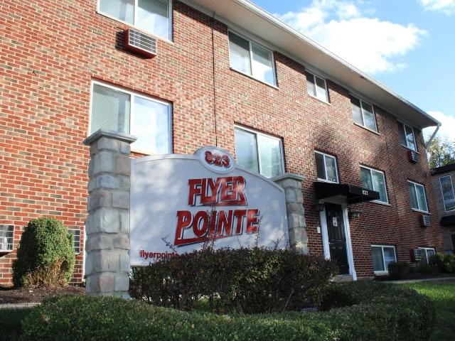 Flyer Pointe 1 Bedroom Apartment for Rent at 823 Fourman Ct, Dayton, OH 45410 Walnut Hills