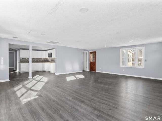 Flyers Dr, Norwich, Home For Sale