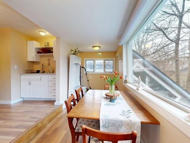 / Flynn Ave Unit,burlington, Condo For Sale