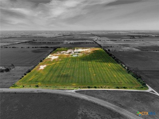 Fm 431, Lott, TX 76656