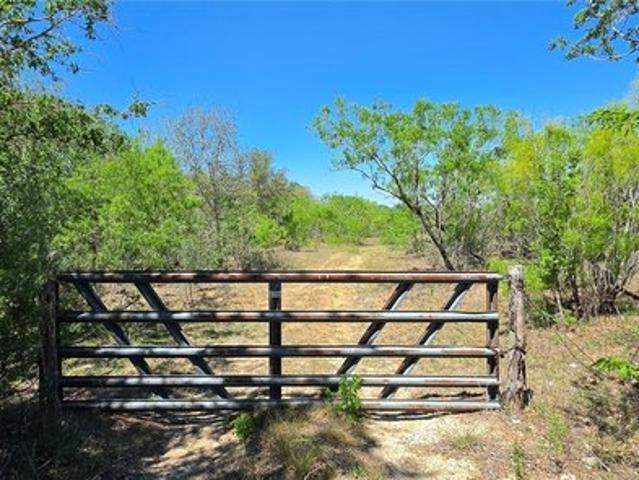 Fm 477, Seguin, TX 78155