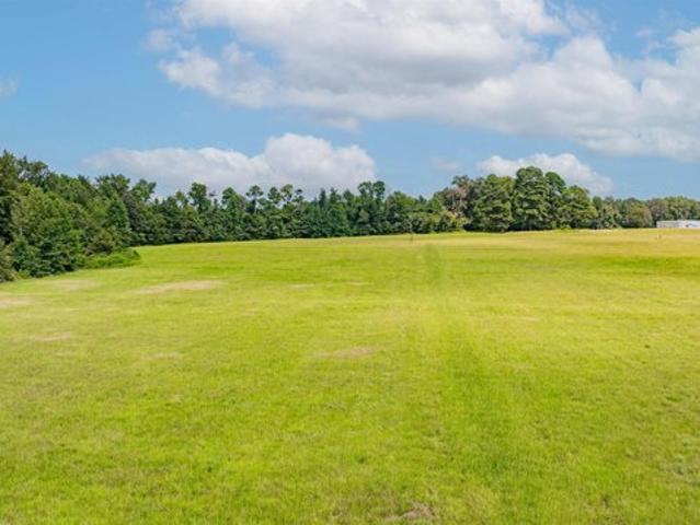 Fm 130, Hughes Springs, TX 75656