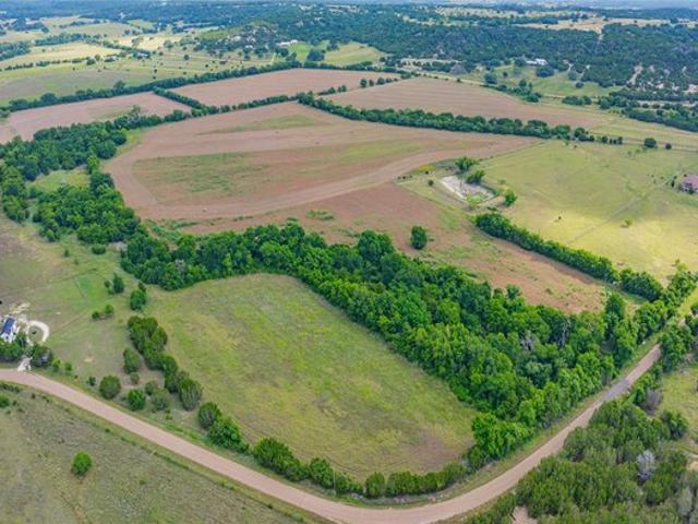 FM 2136 Rd, Clifton, TX 76634