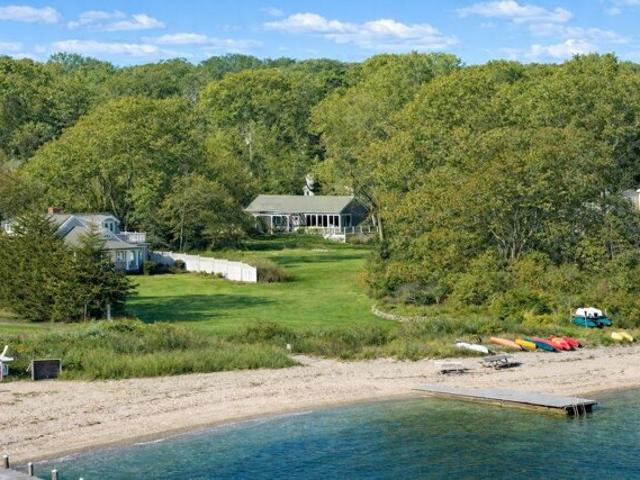 Frog Holw, Vineyard Haven, Home For Sale
