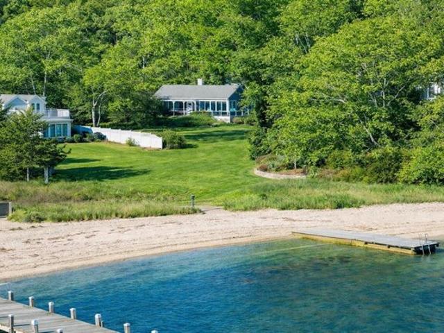 Frog Holw, Vineyard Haven, Home For Sale