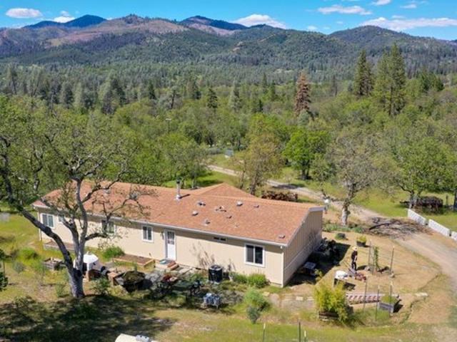 Frog Pond Ln, Hayfork, CA 96041