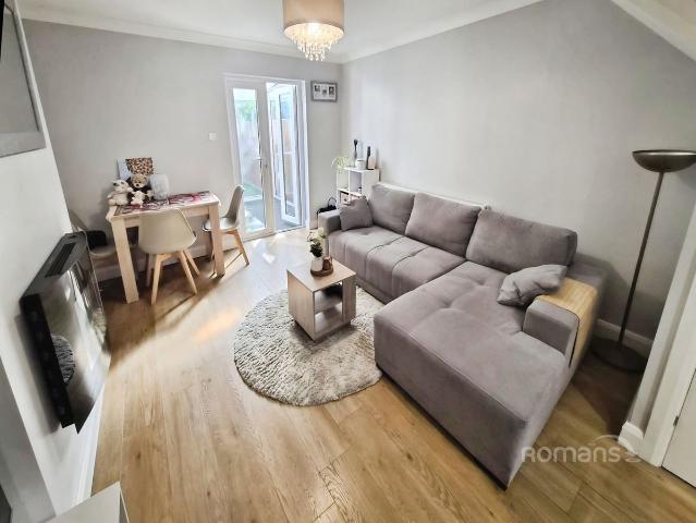 Frogmore Close, Slough, Berkshire SL1, 2 bed semi detached house to rent, £1,650 pcm | PrimeLocation