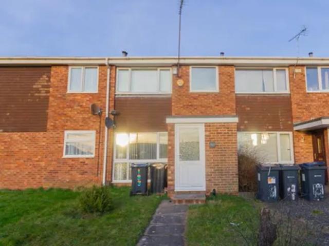 Frogmill Road, Frankley, B45 0LB, United Kingdom | 3 bed townhouse for rent #140229019 | Rentberry