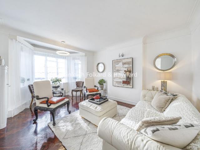Frognal Lane, Hampstead, London NW3, 3 bed flat to rent, £4,598 pcm | PrimeLocation