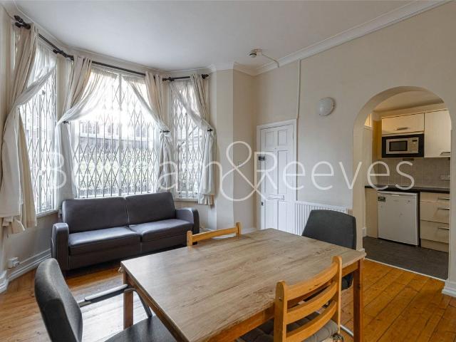 Frognal, London NW3, 1 bed flat to rent, £1,800 pcm | PrimeLocation