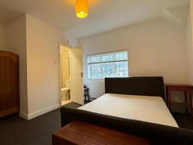 Froissart Road, London, SE9 6QQ, United Kingdom | Room for rent #137467629 | Rentberry