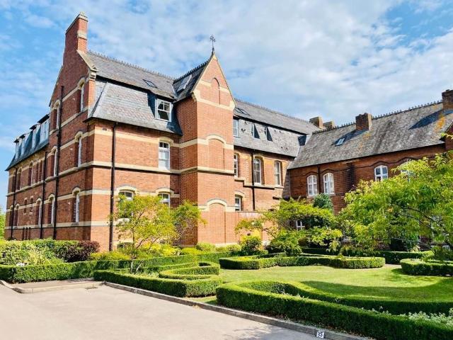 Frome Court, Bartestree, Hereford HR1, 2 bed flat to rent, £875 pcm | PrimeLocation