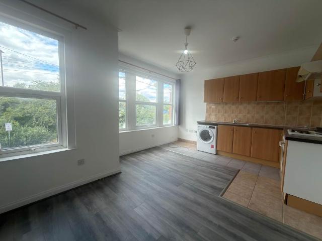 Frome Road, Turnpike Lane N22, 1 bed flat to rent, £1,350 pcm | PrimeLocation