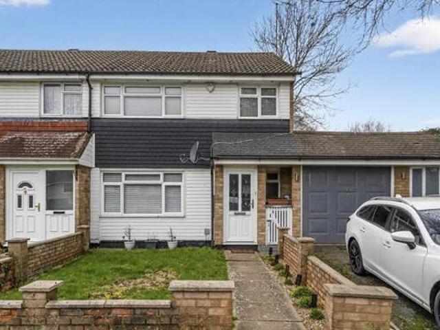 Frome Square, Hemel Hempstead, 3 Bedroom End