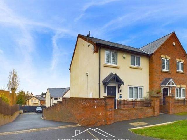 Fron Park Road, Holywell, 4 Bedroom End