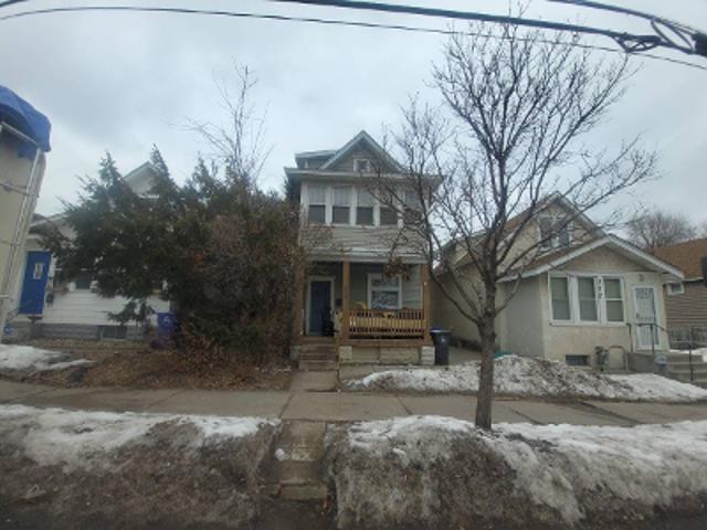 Front Ave