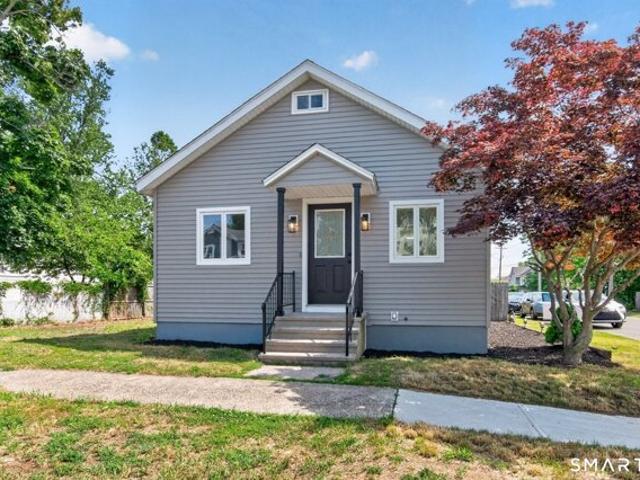 Front Ave, West Haven, Home For Sale