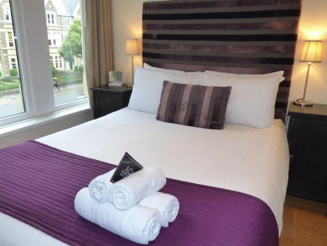 Front Left Room Whistler, Flat 8, 55/57 Cathedral Road, Cardiff CF11 9HD