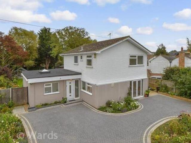 Front Road, Woodchurch, 4 Bedroom Detached