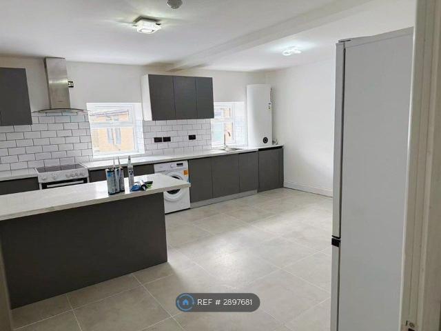 Front St, Chester Le Street DH3, 3 bed flat to rent, £895 pcm | PrimeLocation