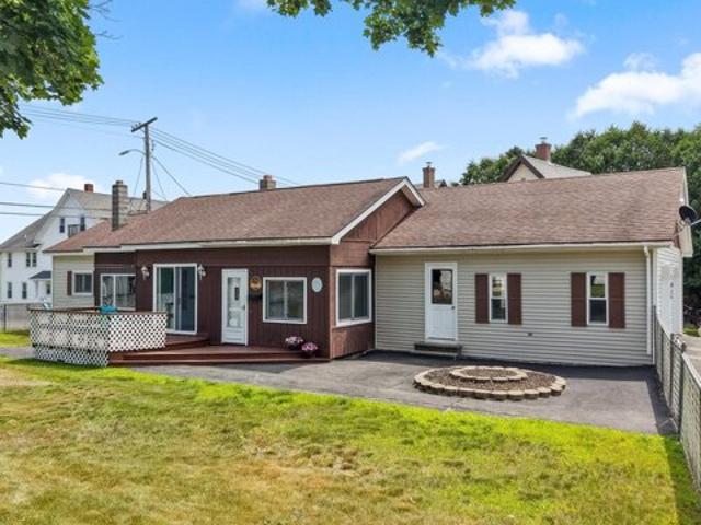Front St, Old Town, Home For Sale