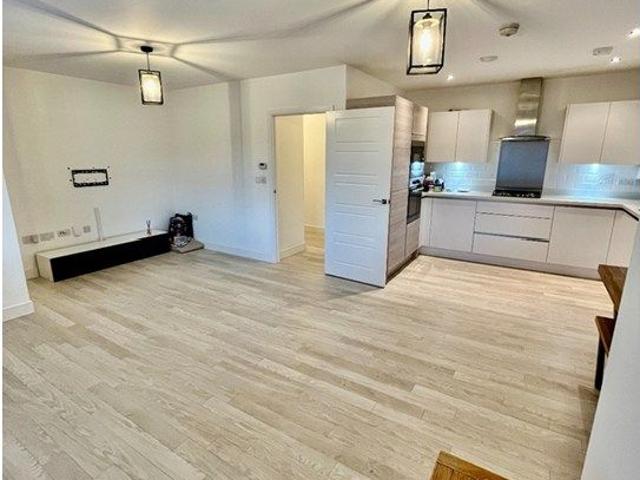 Frost Close, Swanscombe DA10, 2 bed flat to rent, £1,800 pcm | PrimeLocation