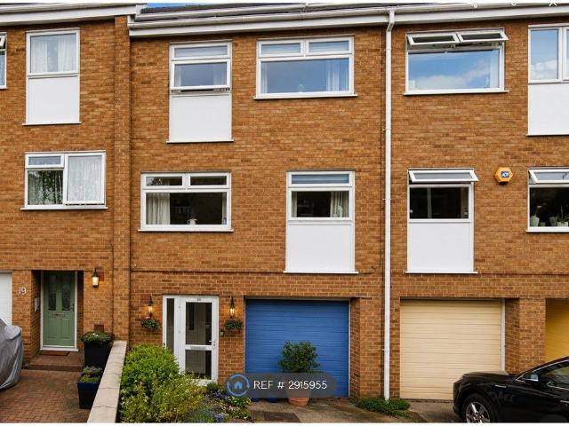 Frating Crescent, Woodford Green IG8, 4 bed terraced house to rent, £2,950 pcm | PrimeLocation