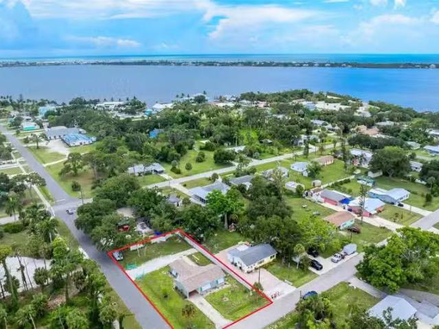 Fray, ENGLEWOOD, FL 34223