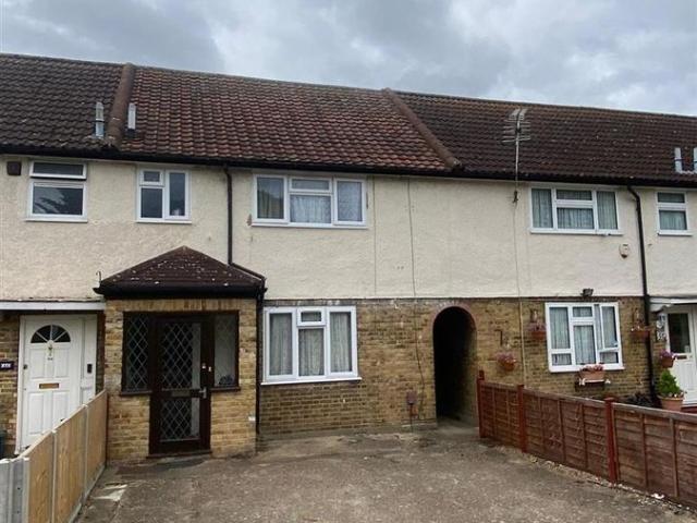Frays Waye, Uxbridge UB8, 4 bed property to rent, £2,400 pcm | PrimeLocation